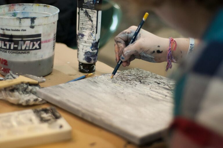 Working with art commissions: what every artist should know | ArtPlacer